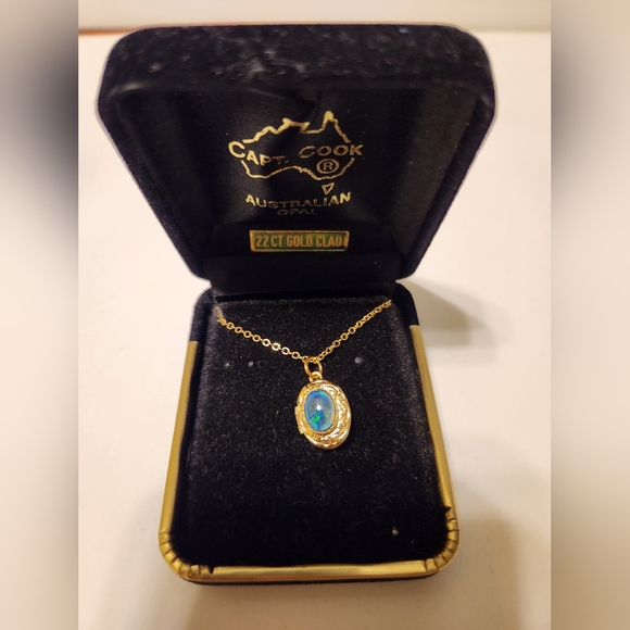 Captain Cook | Jewelry | Jewelry Captain Cook Authentic Australian Opal ...